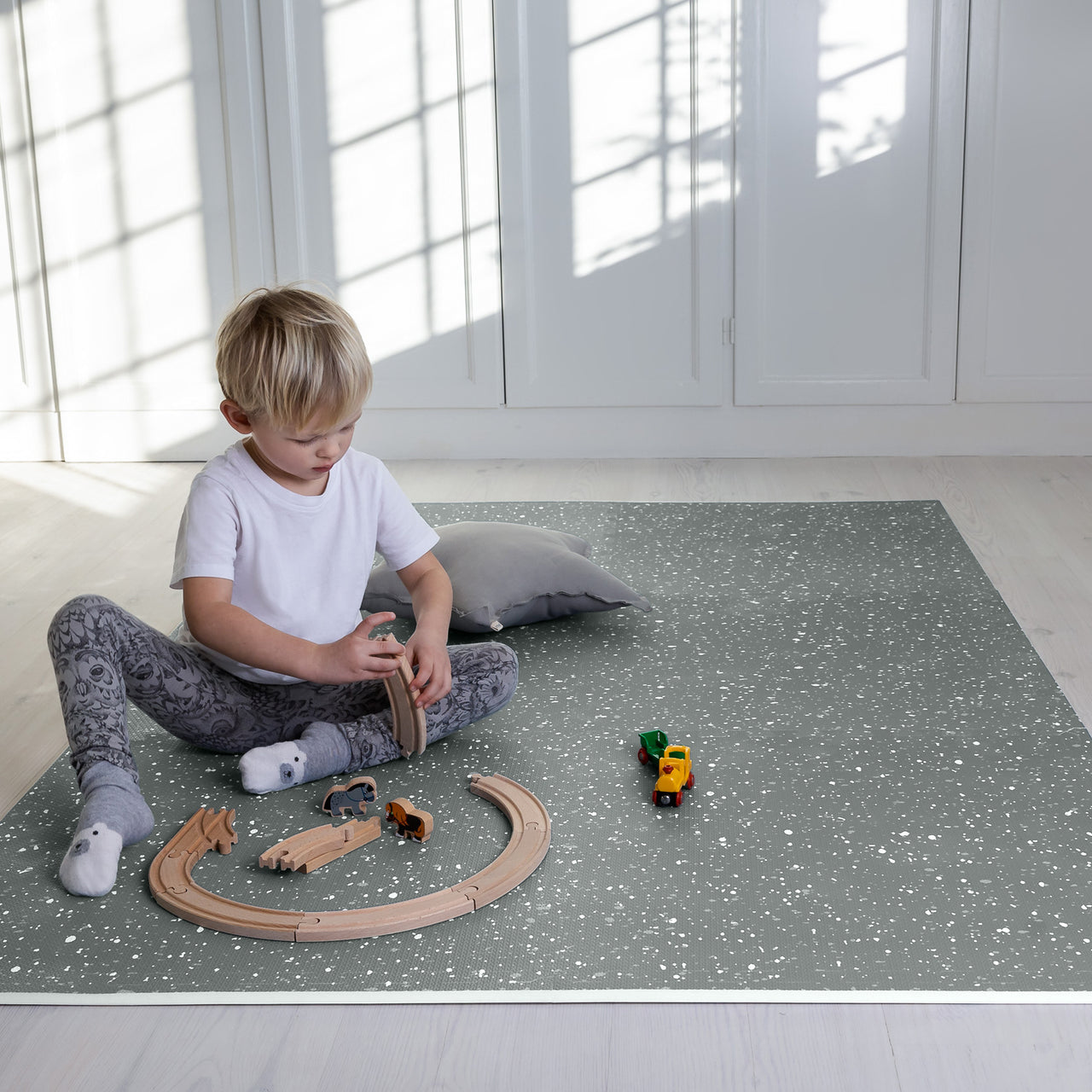Kids Play Mat - Non-Toxic EVA Foam - Terrazzo Moss Green – Copenhagen Kid